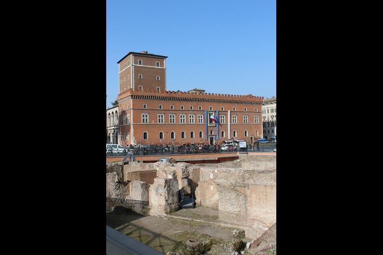 What can Rome’s mediaeval towers teach us about high-rise architecture ...